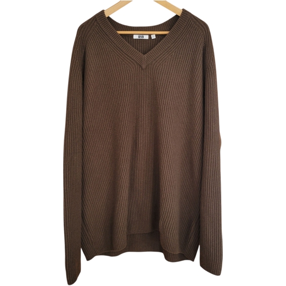 Uniqlo | Sweaters | Uniqlo U Premium Lambswool Ribbed Vneck Sweater ...